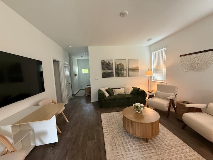 Relaxing Lake Getaway | Beautiful 3br Home - Santee, SC