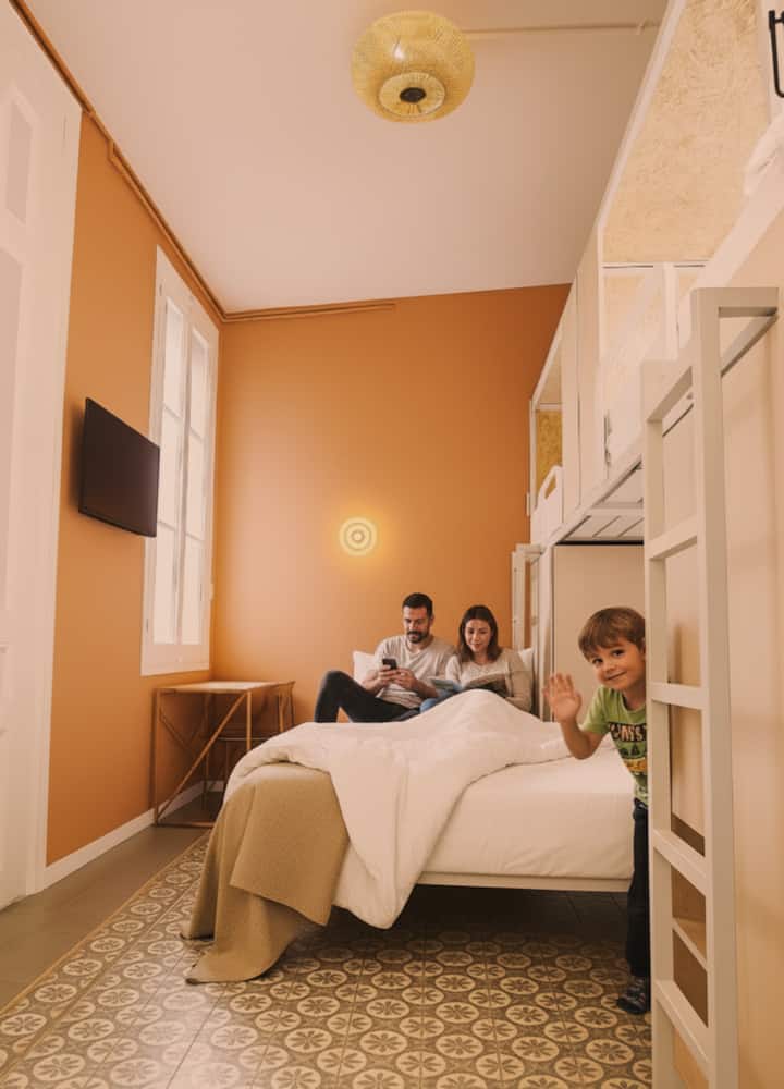 Sup Quadruple Private Bathroom. The Loft House Bcn - Barcelona