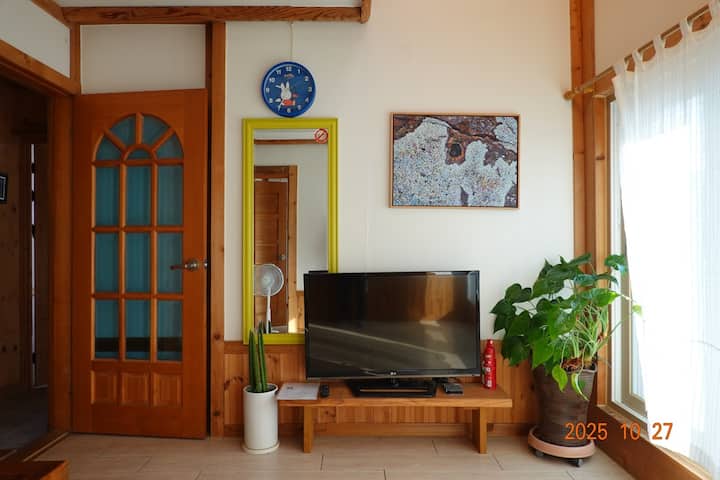 Modern And Traditional Style - Jeonju-si