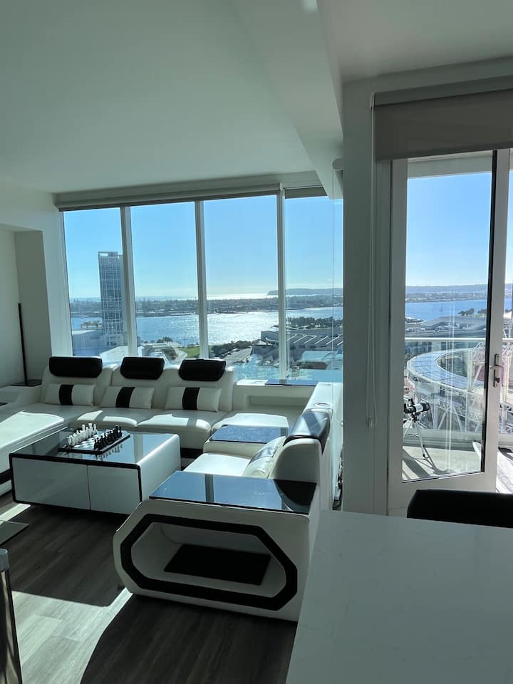 Breathtaking Ocean, Bay, City & Petco Park Views - Coronado, CA