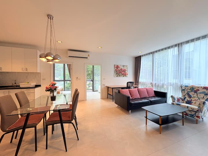 Spacious 90sqm 2br|wfh Setup|5-supers Nearby[a23] - Thailand