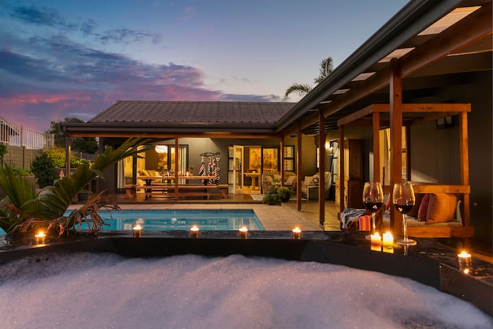Amazing Plettenberg Bay Holiday Home With Hot Tub - Plettenberg Bay