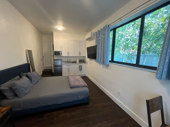 Private Guest Studio Apartment - Miami, FL