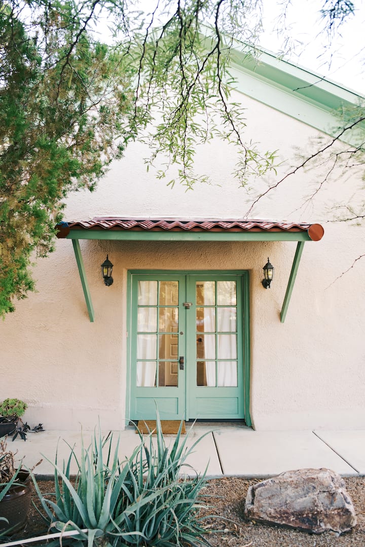 Historic Adobe, Close To Downtown & Wedding Venues - Tucson