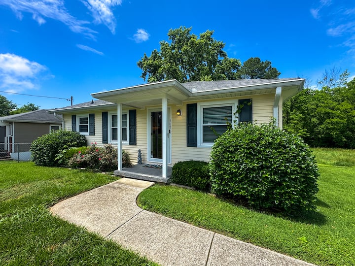 Parking For 3 + Pup Friendly, 29 Minutes To Nash - Old Hickory Lake, TN