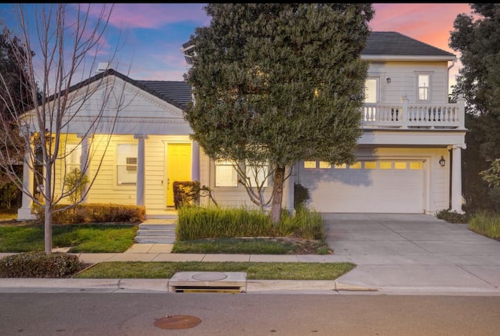 4bd/3ba Home | Billiards+bbq - Vallejo, CA