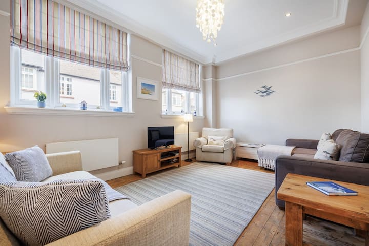Happy Days: Spacious Mews House Southwold - Southwold