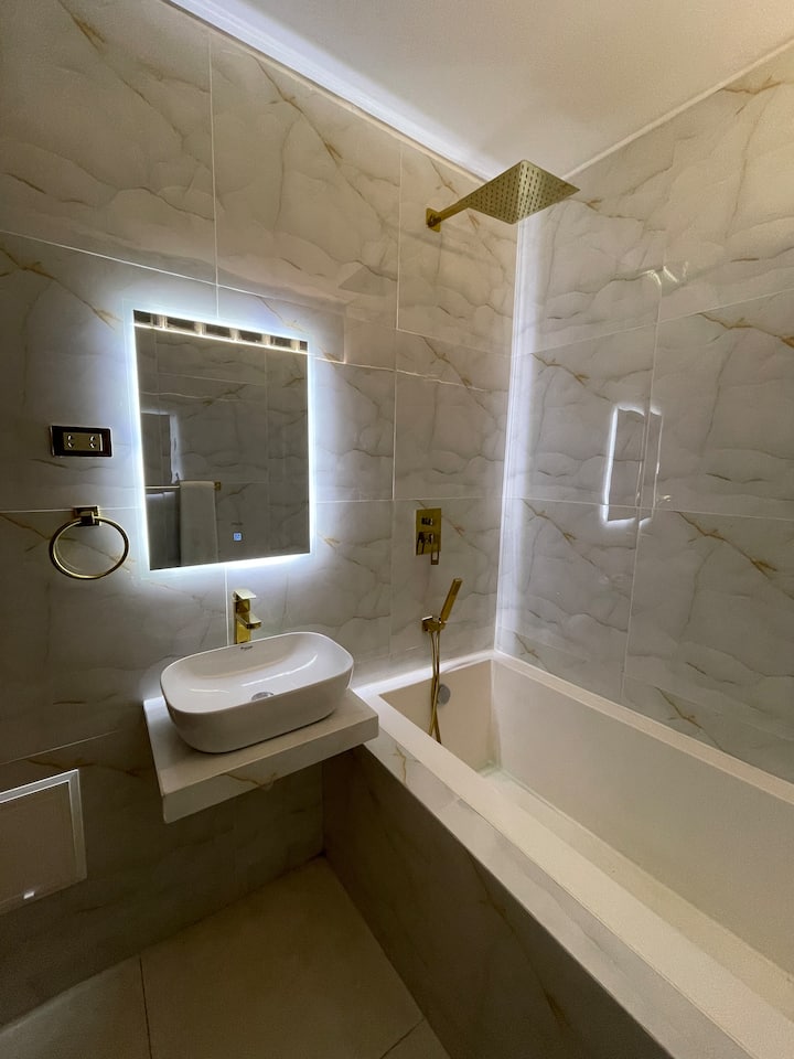 Hermoso Depa-amplio Como En Casa - Lima