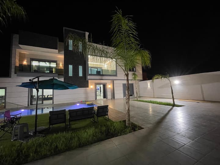 Villa Avec Piscine, Haut Standing - Saidia