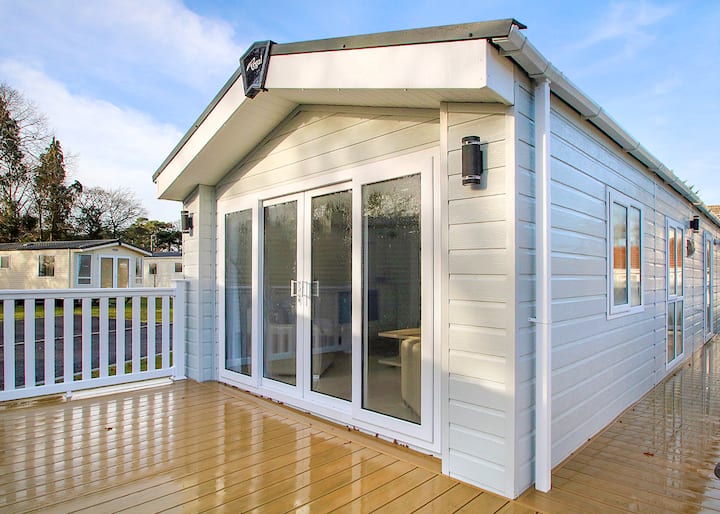 Sublime Caravan 2 - Swanage