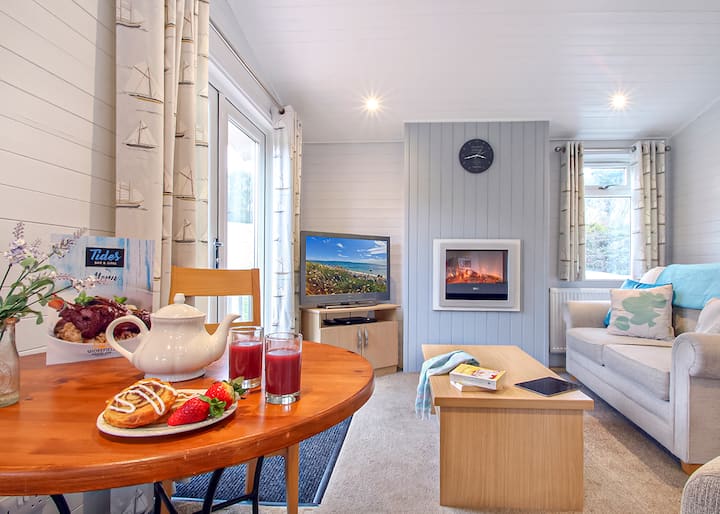 Select Lodge Plus 1 - Milford on Sea