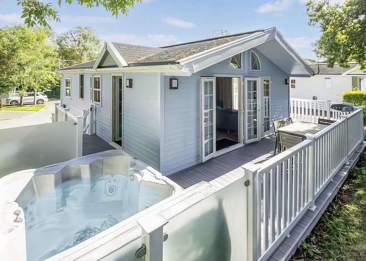 Signature Lodge 2 - Lymington