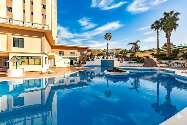 Skyline View Apartment + Free Private Parking - Adeje