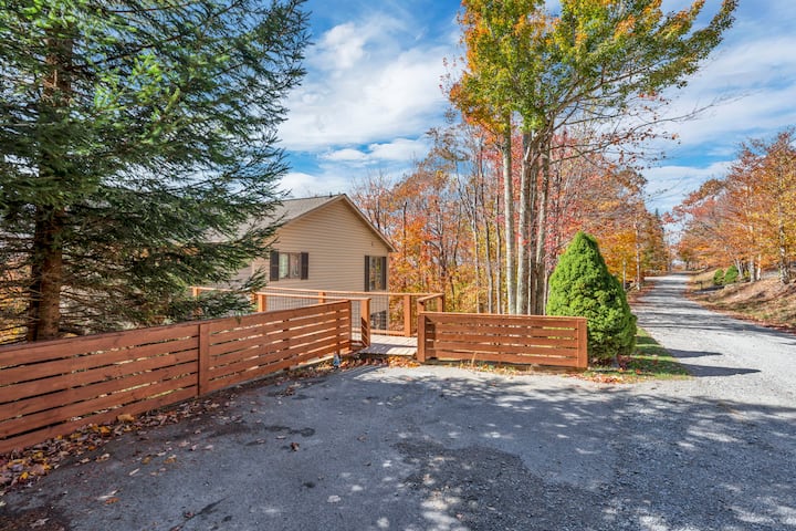 Skiview Cabin - 4br, Cozy And Modern - Beech Mountain