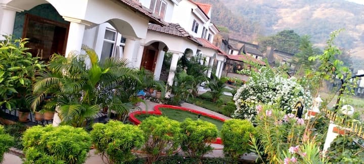 Be Happyy Villa 3bhk With Private Pool 6 - 12 Ppl. - Karjat