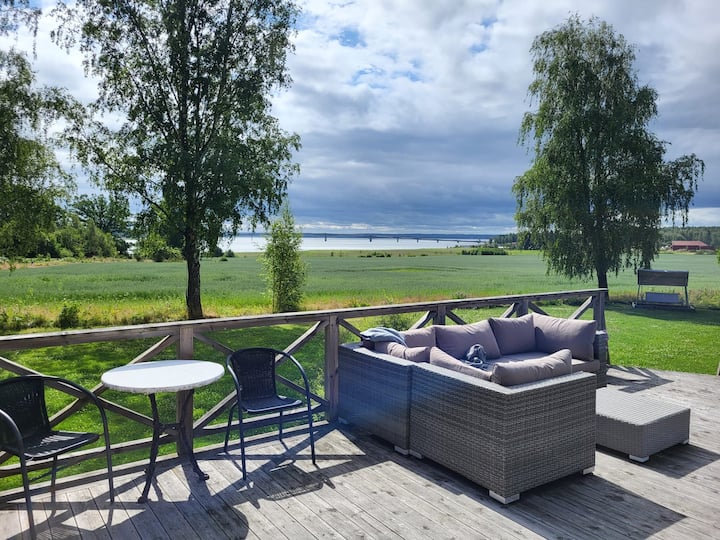 Stunning Lakeview, Beautiful House - Sweden