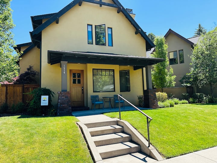 Gorgeous 3 Bed On Bend Westside - Bend, OR
