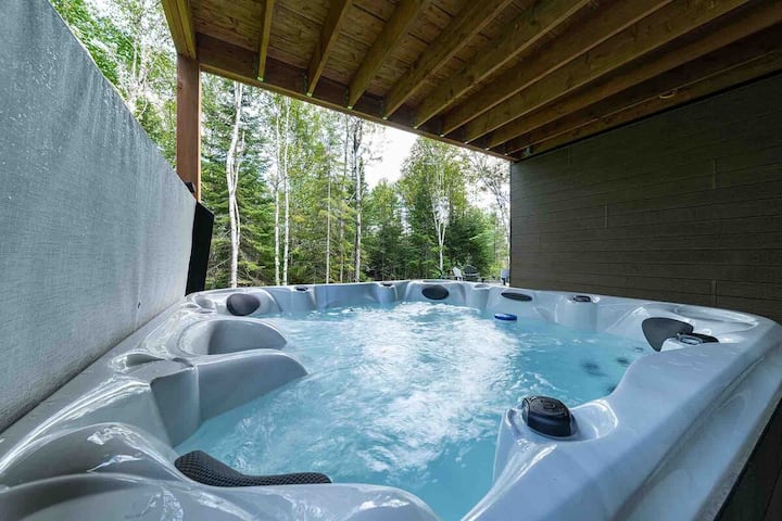 Le Chic Repère 127 : Spa Hiver & Après-ski - Baie-Saint-Paul, QC