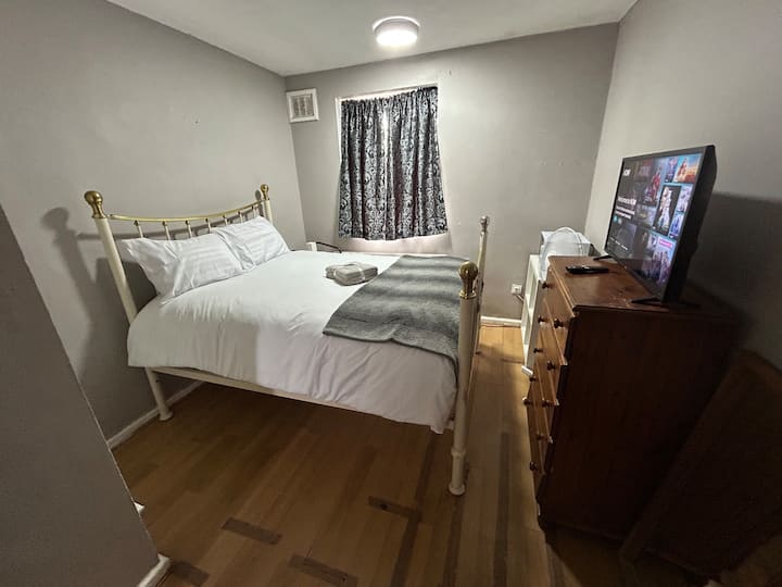 Love Birds Room - Greenwich
