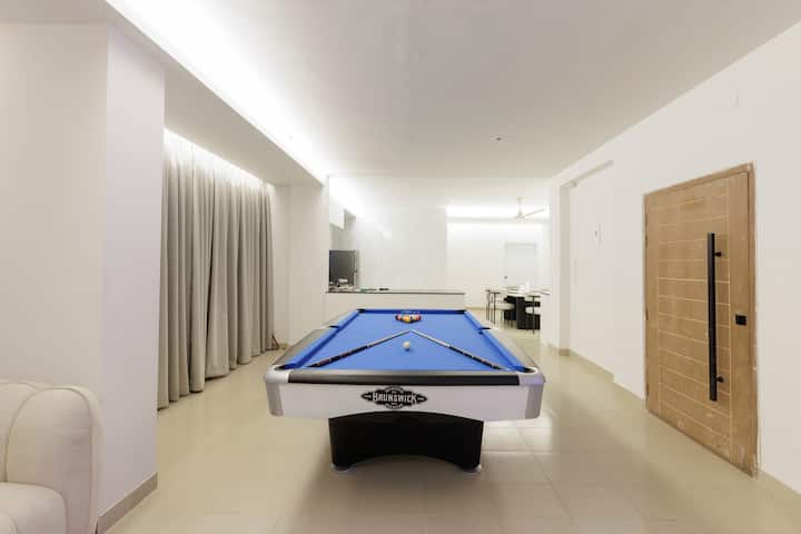 Elegant Apartment In Baridhara - 