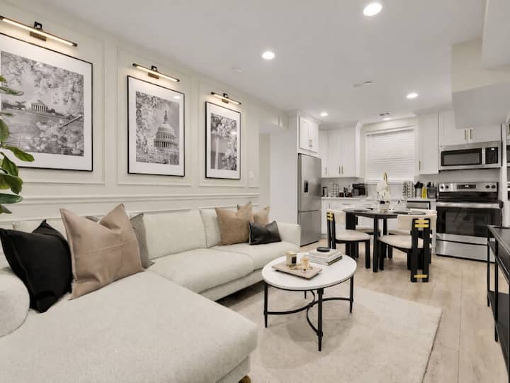 Luxury 3-br | Parking | Ev Charger | Walk To Metro - Takoma Park, MD