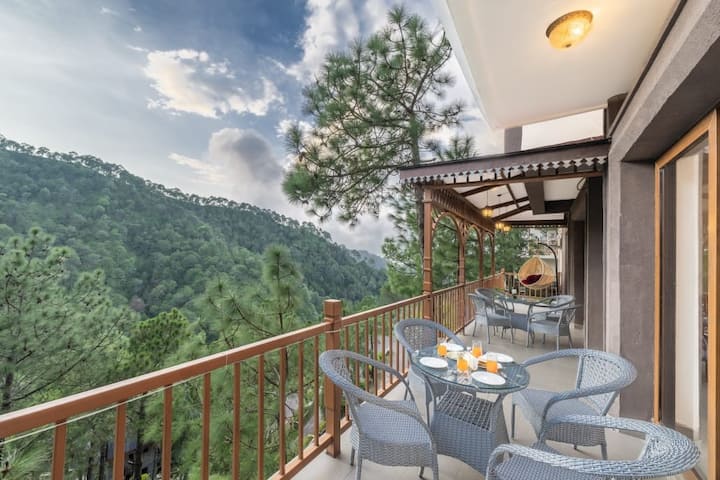 Sukoon Estate | Kasauli | 3 Bedroom Villa | Lawn - Kasauli
