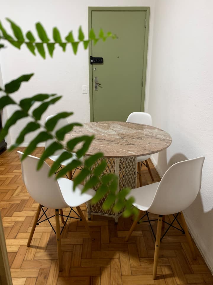 Apartamento Para Hospedagem Em Copacabana - Copacabana