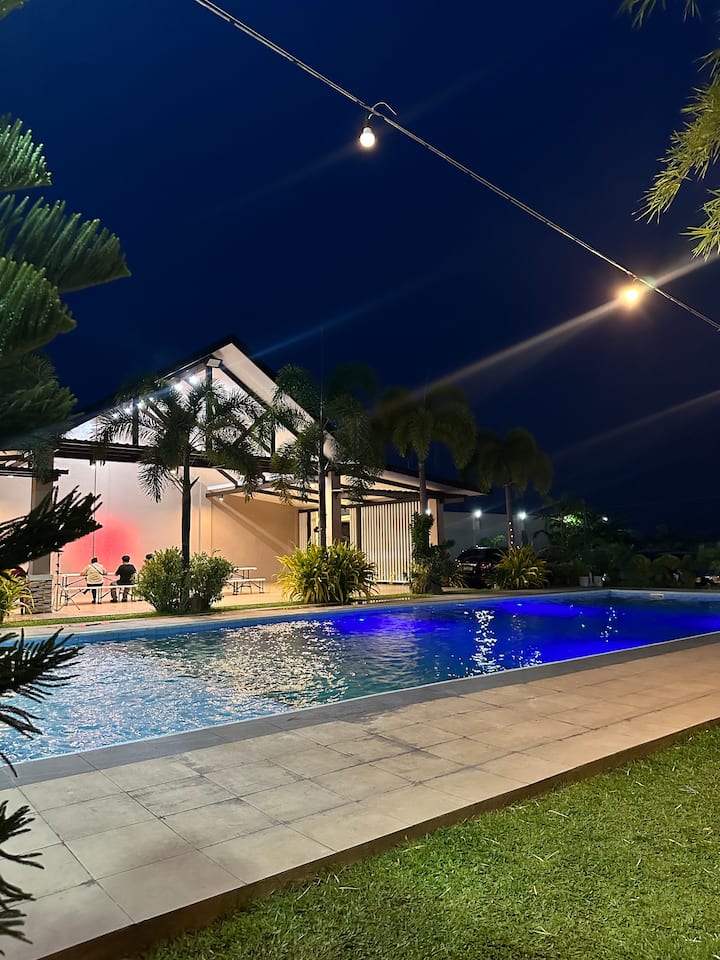 Lorenzos Private Resort - Aliaga