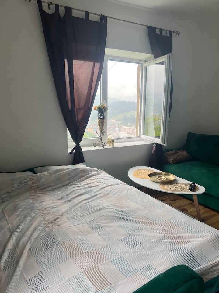 Jomo (Joy Of Missing Out) - Monténégro