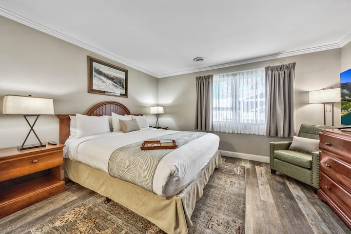 Gorgeous Lake Tahoe Escape! Pets Allowed - South Lake Tahoe, CA