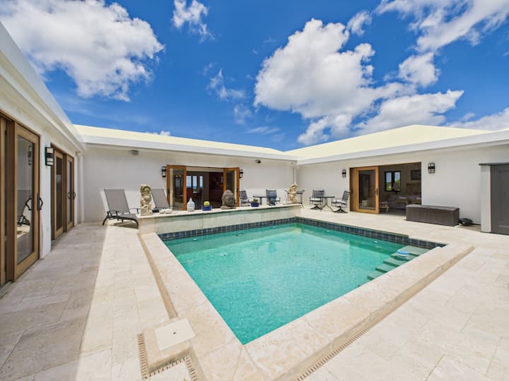 Luxurious Villa Upstairs Level With Pool - U.S. Virgin Islands