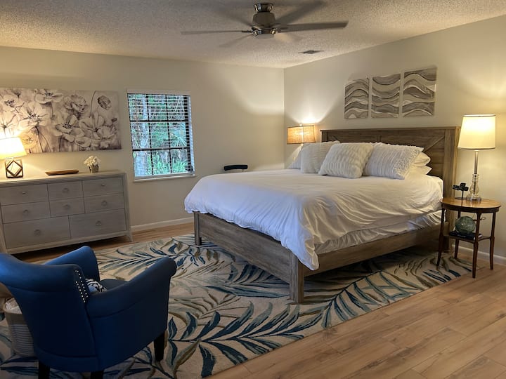 Vero Home Near Skyborne, Jrtc & Beach ~ King Suite - Vero Beach, FL