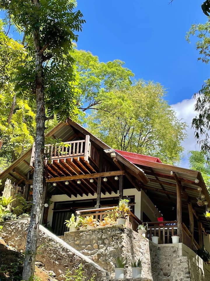 Hilltop Cabins With Beach Access - Lobo