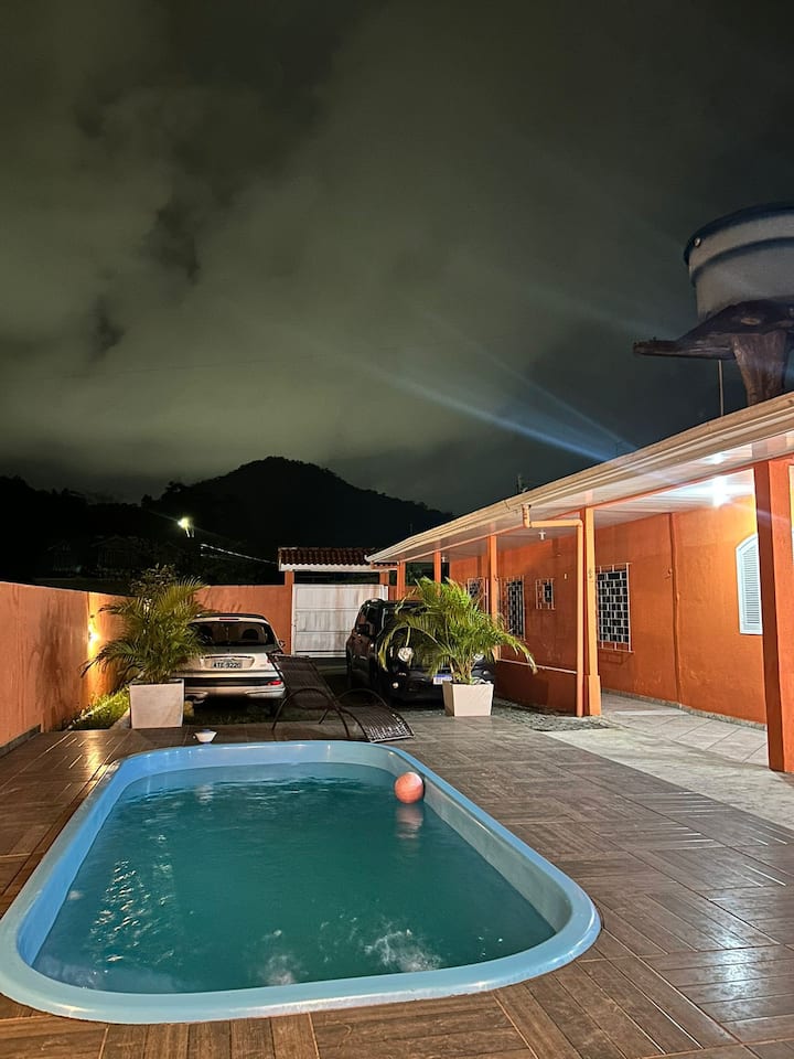 Ampla Casa Para O Seu Lazer, Traga Sua Família! - Matinhos