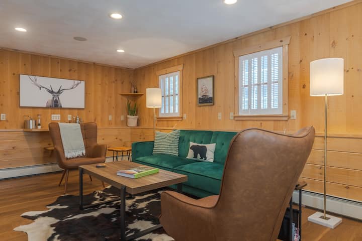 College Hill Hideaway - Providence, RI