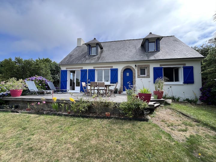 Maison Côte De Granit Rose Avec Jardin 9 Personnes - Plage de Trégastel