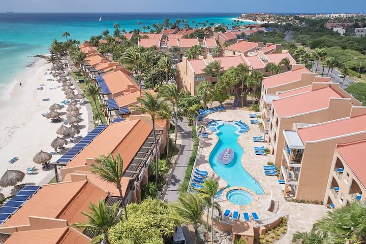 Best Place To Unwind! Free Parking, Pool, Kitchen! - Aruba