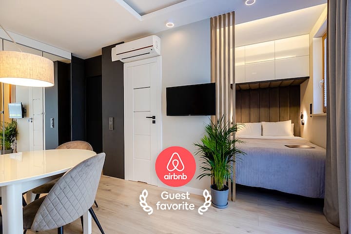Apartment Wola, Wi-fi, Smart Lock, Air Condition - Warsaw