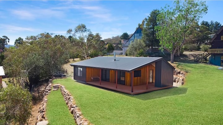 Mountain View Cabin
East Jindabyne - Jindabyne