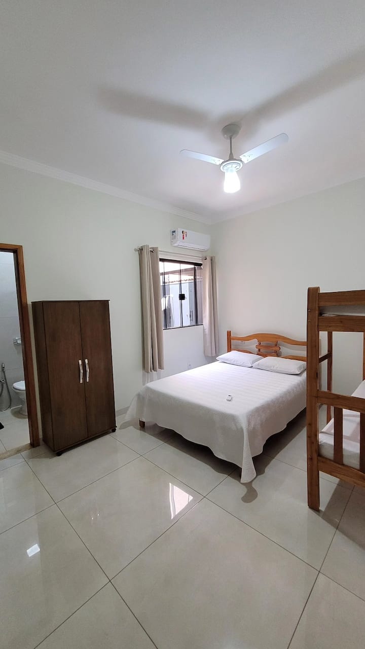 Casa Próximo Aos Parques Aquáticos Em Olímpia-sp - Olímpia