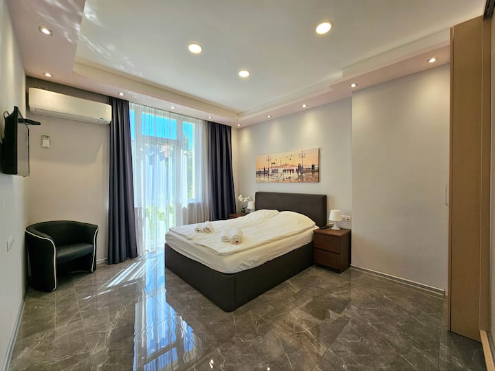 Beutiful&stylish(vitosha Blvd) - Sofia