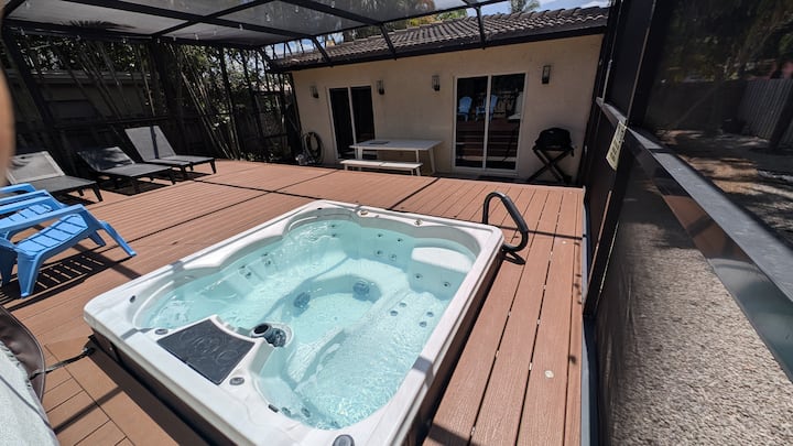 Enjoy Jacuzzi, Beach, Bycicle, Bbq Comfort House - Fort Lauderdale