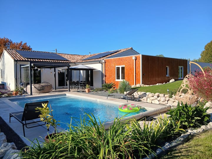 Jolie Maison Avec Piscine. - Tarn-et-Garonne