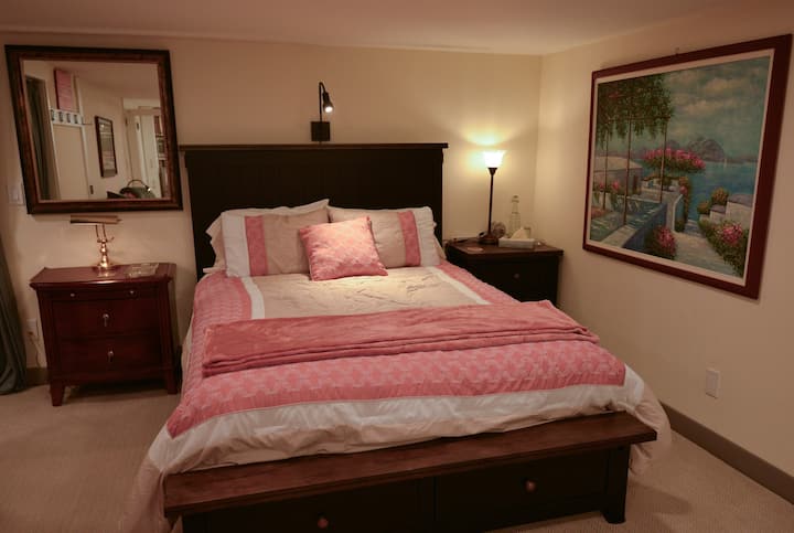 Fab Proctor Guest Suite & Garden, For Up To 5 - Tacoma, WA