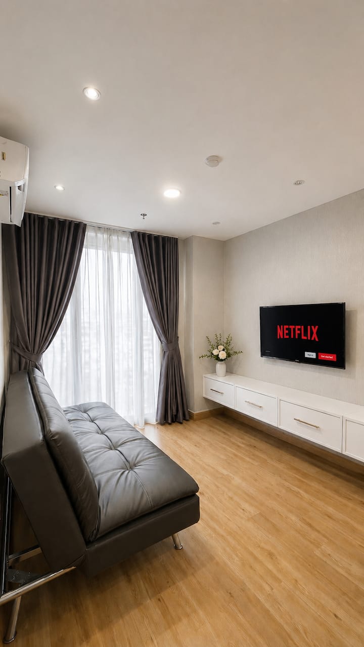 Spacious Modern 2br The Reiz Condo City Center - 메단