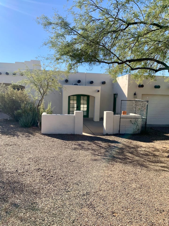 Lucille Suite; Oversized Private Suite & Bath W/ac - Titan Missile Museum