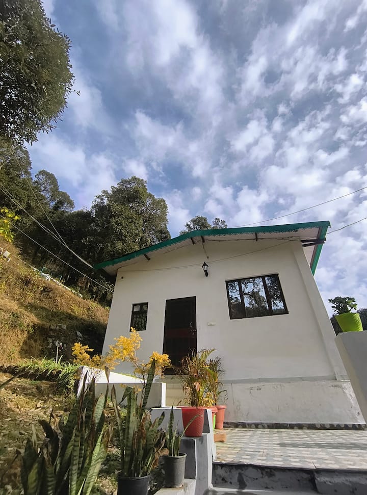 Cliffside Cosy - Mussoorie