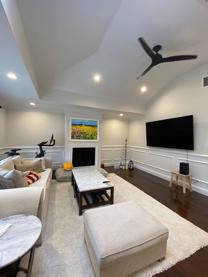 Cozy Newly Renovated House - 利堡