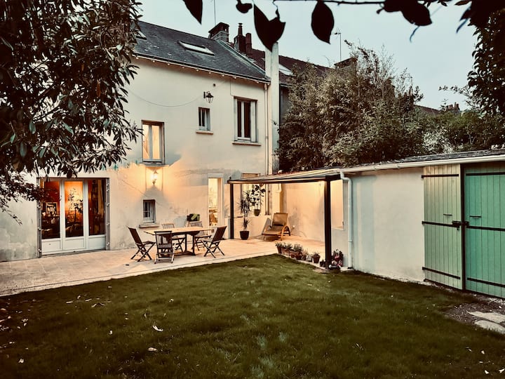 Maison Au Bord De L'erdre, 5 Chambres Jardin & Bbq - Nantes