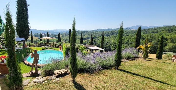 Tuscan Dream Lux 2-bed, Pool, Private Balcony. - Italien